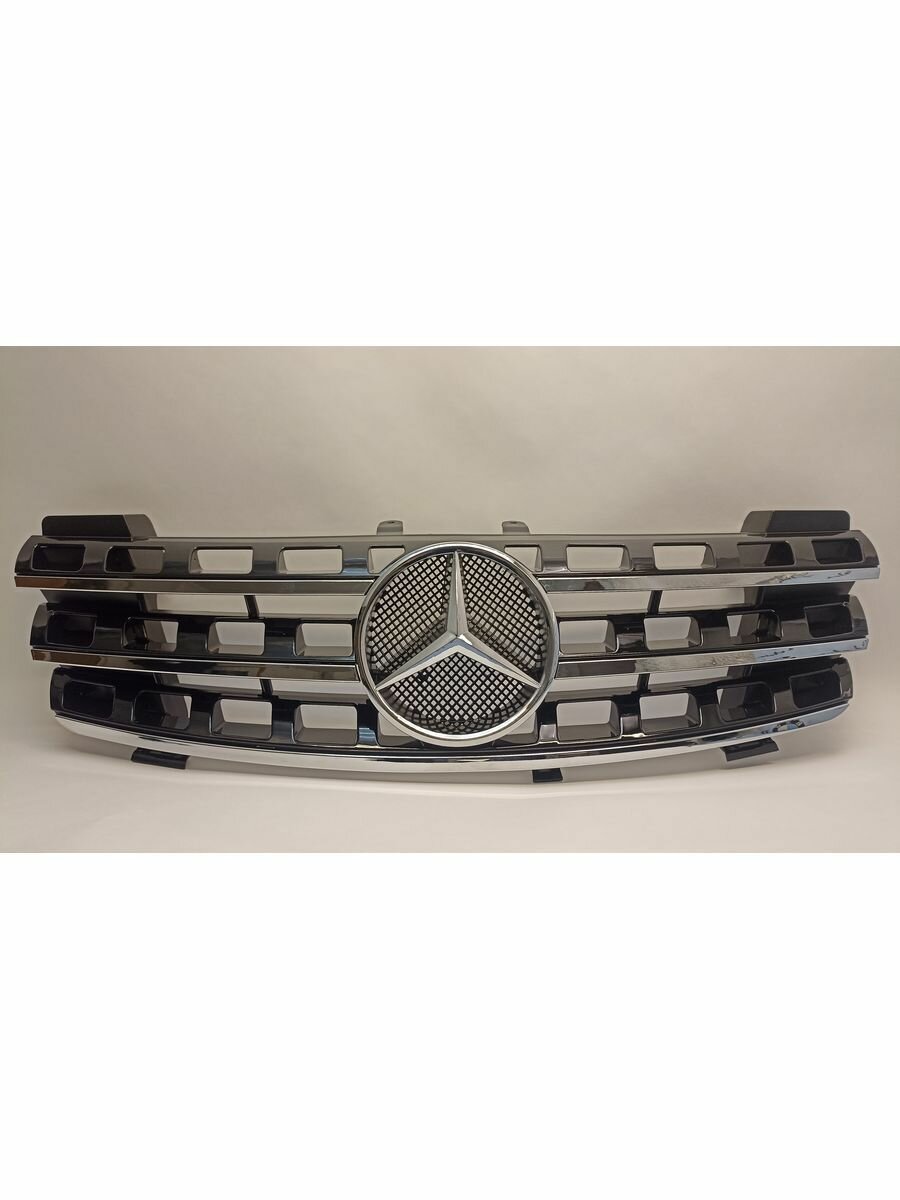 Решетка радиатора с эмблемой на автомобиль Mercedes-Benz M-Class ML W164