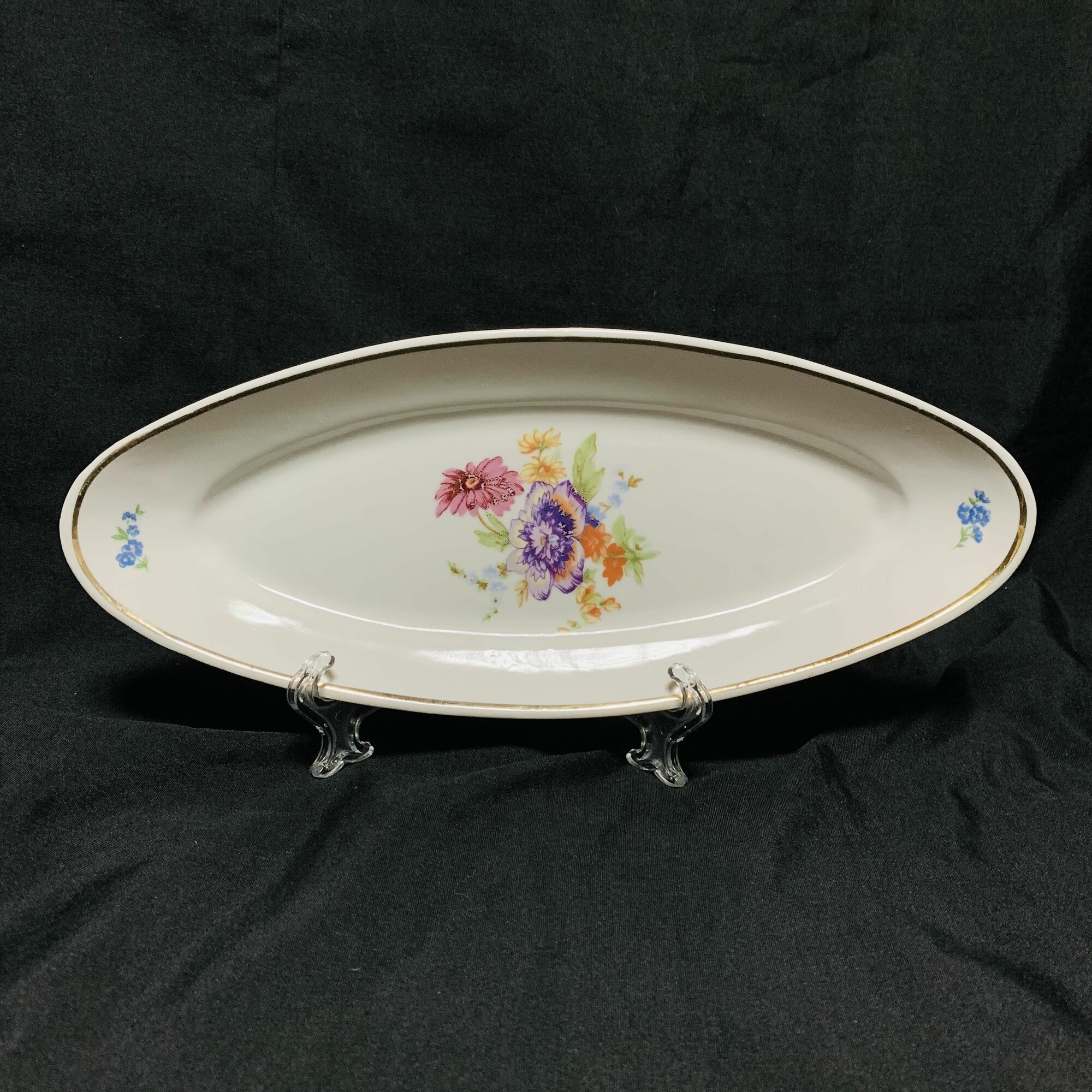 Фарфоровая селедочница