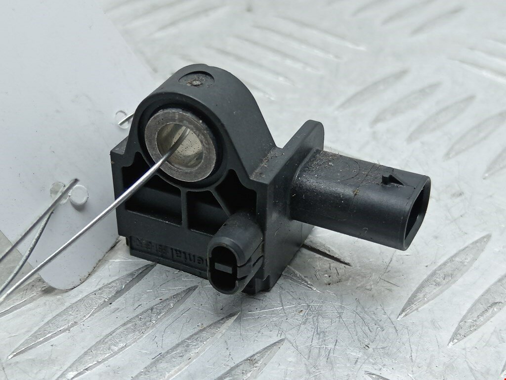 Датчик удара Skoda Rapid 1 34D959351 арт. 1820521