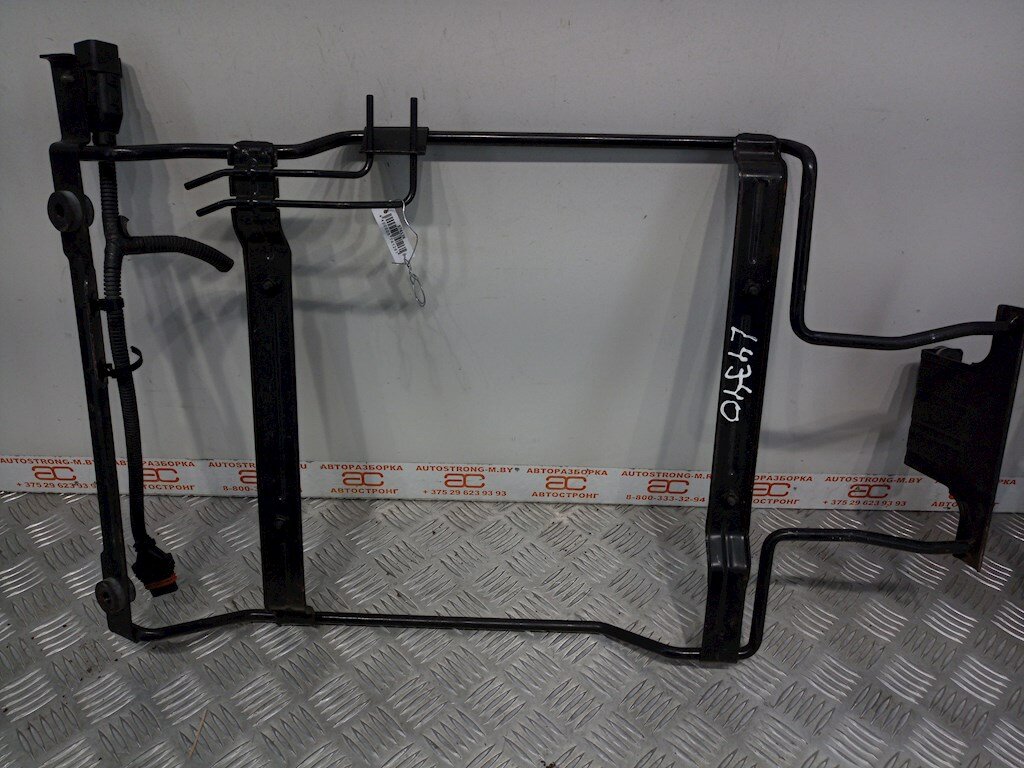 Кронштейн (крепление) радиатора Hyundai Santa Fe 2 (CM) 2827327800 арт. 574126