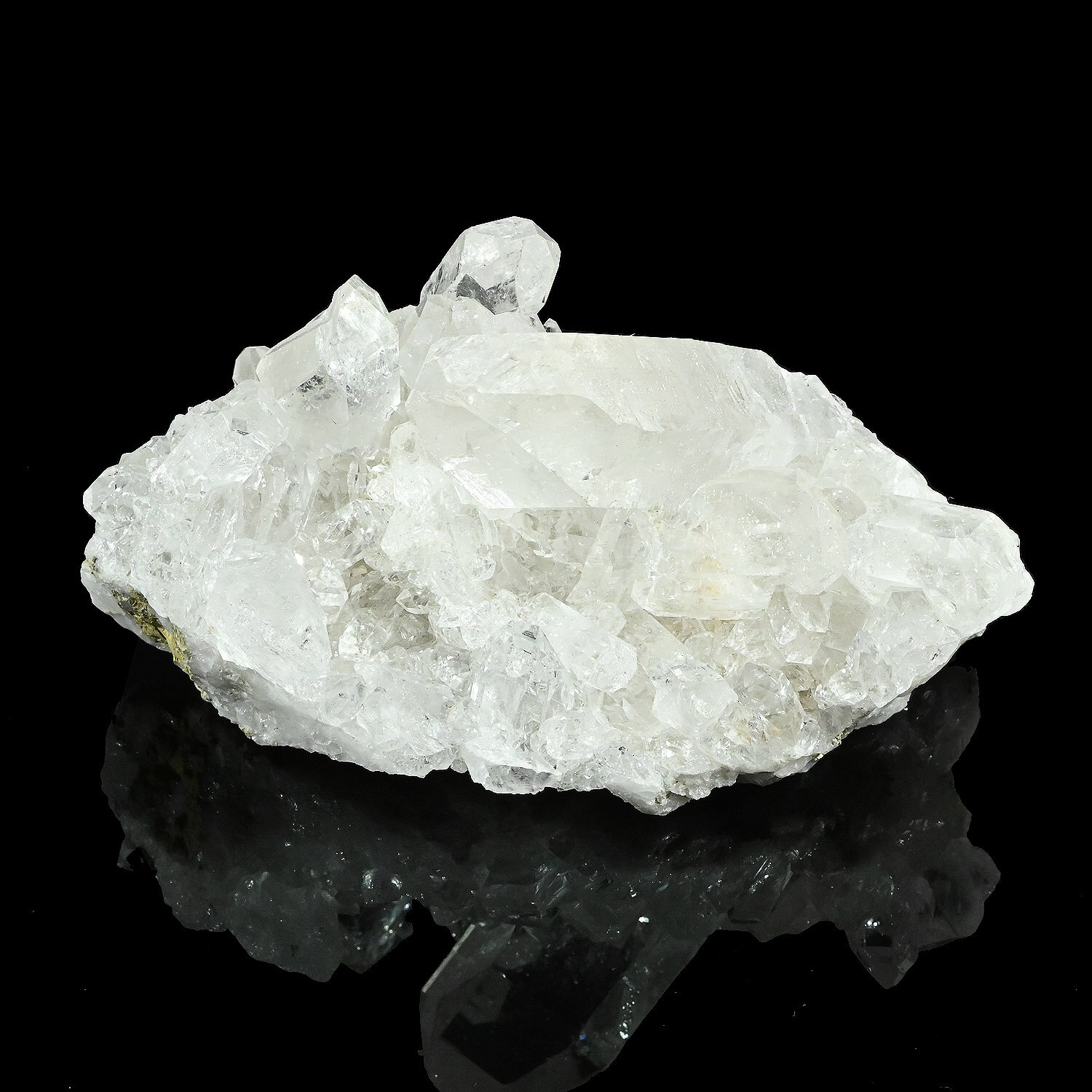 Друза из горного хрусталя 108*59*55мм, 273г (T) .