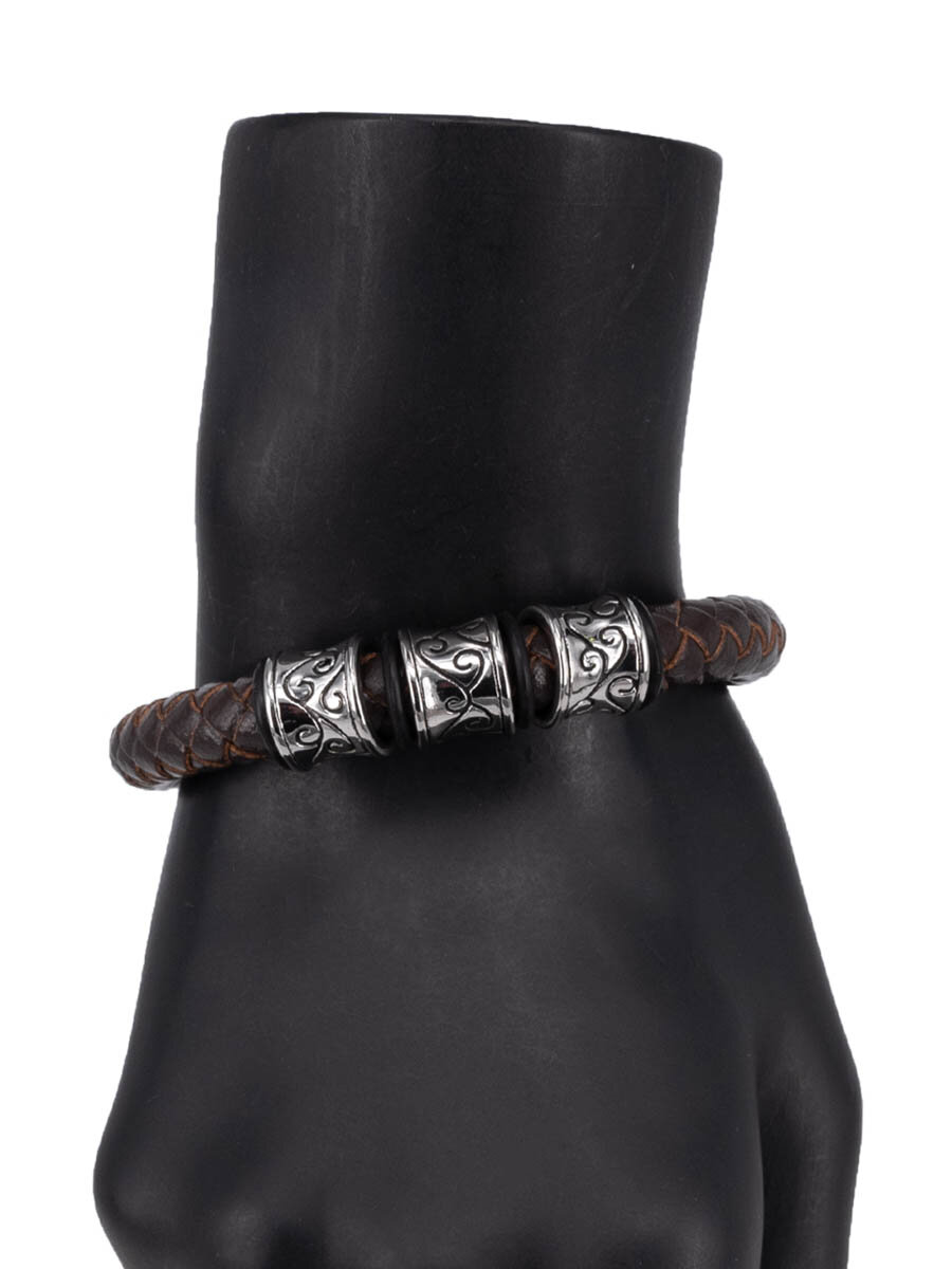 Плетеный браслет