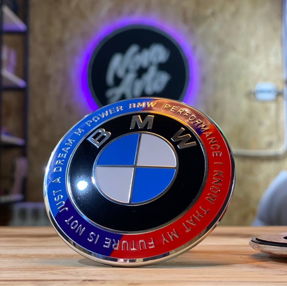 Эмблема значок шильдик логотип БМВ BMW 82мм M Power 103334-10 клей