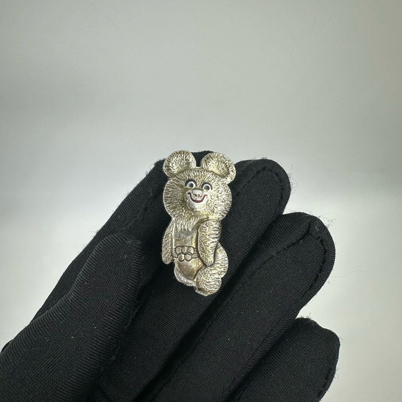 Значок Олимпийский Мишка, Москва - 80, Серебристый Цвет! Винтаж СССР