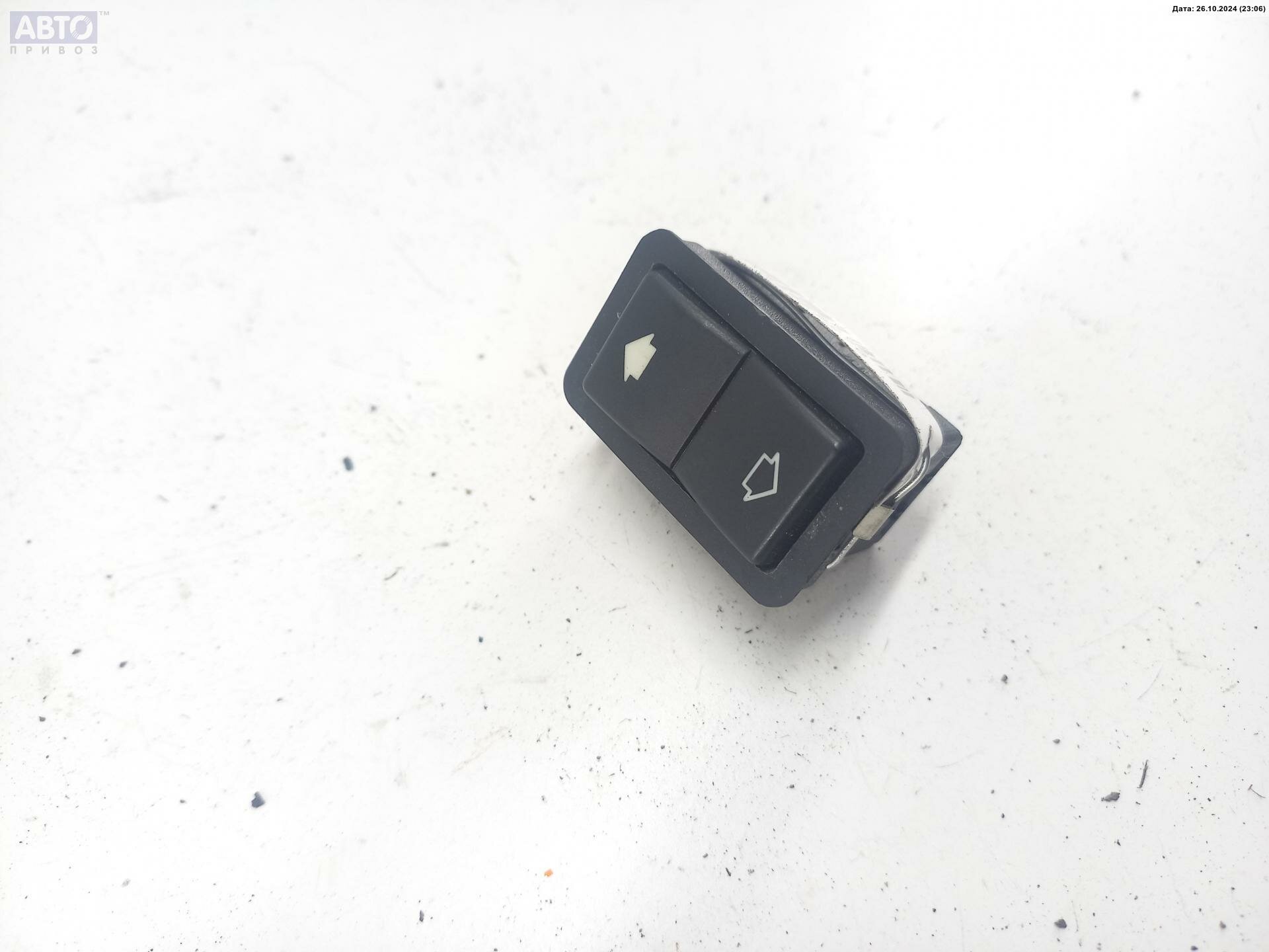 Кнопка стеклоподъемника переднего правого BMW 5 E39 (1995-2003)