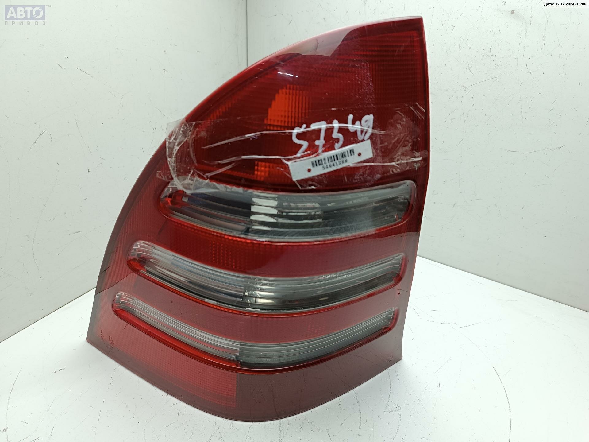 Фонарь задний левый Mercedes C-Class W203 (2000-2006)