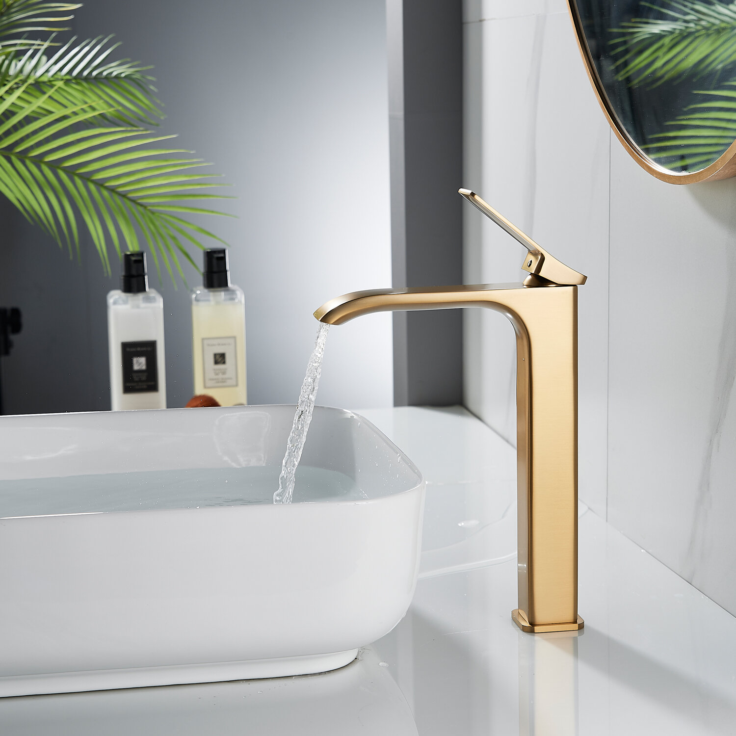 Смеситель для раковины Shevanik S4011G, латунь, с каскадным изливом, цвет золотой сатин