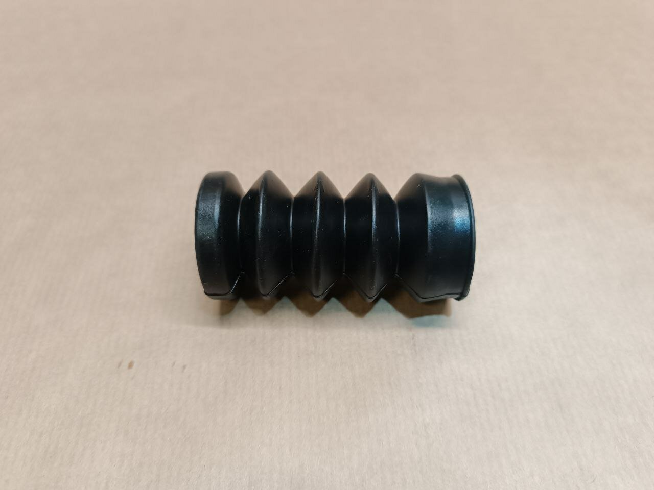 Пыльник штока актуатора выключения сцепления ВАЗ 2180, Веста робот для актуатора сцепления Lada Vesta Granta X-Ray Kalina Priora, 21820 16090120, 8450077259, 3981000091