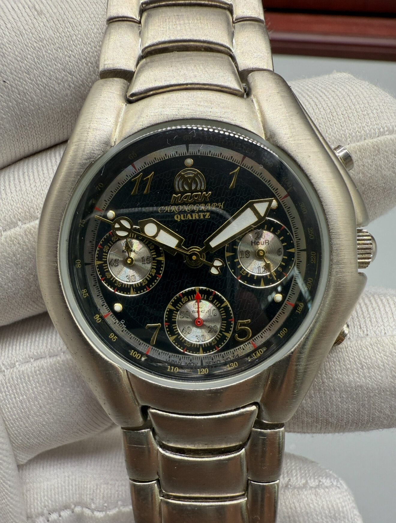 Наручные часы Chronographs