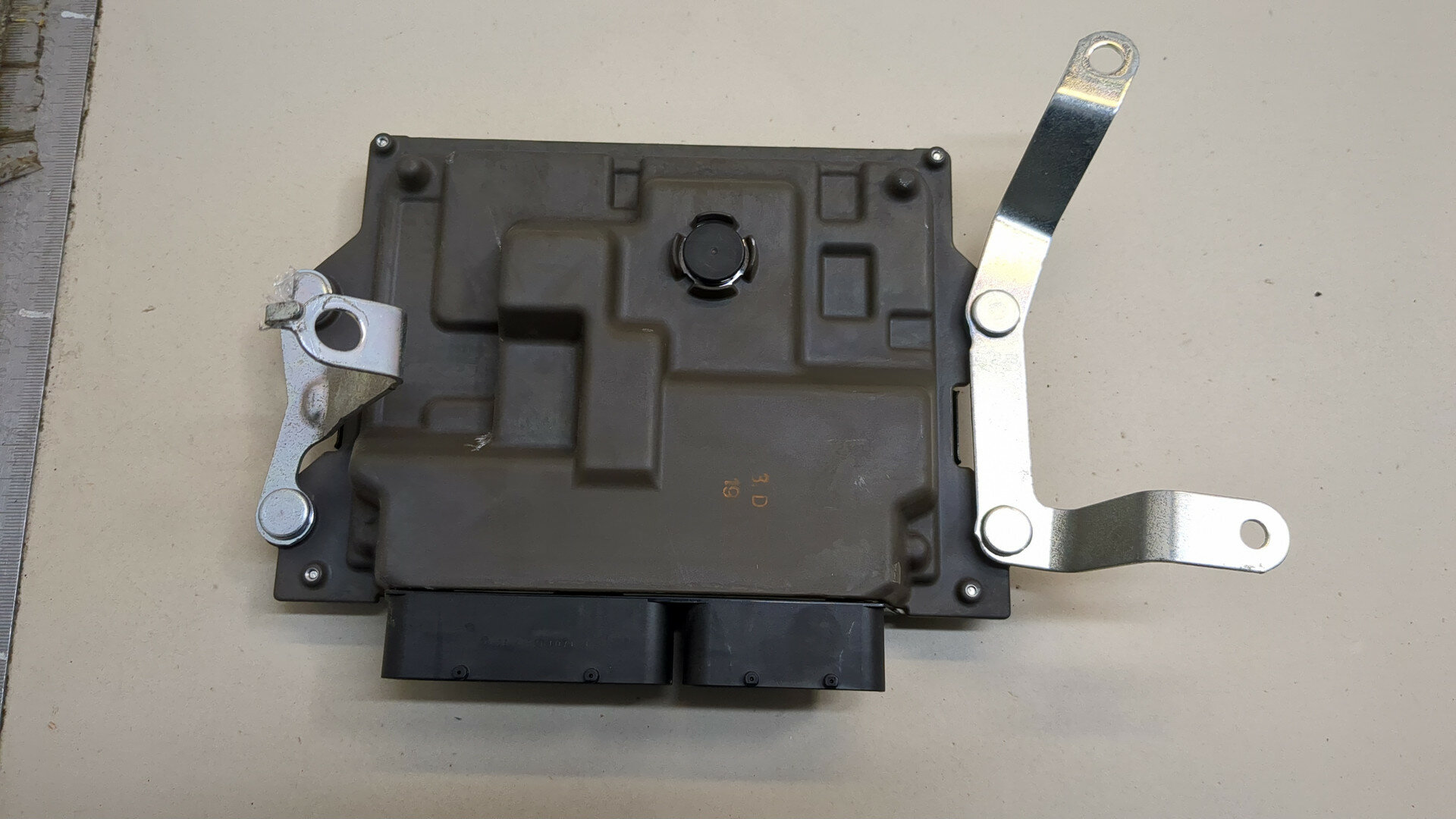 Блок управления двигателем Subaru Legacy VII Б/У