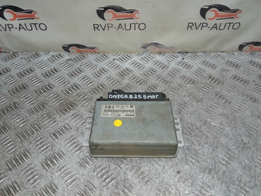 Блок управления двигателем Opel Omega B 2.5 0261203588