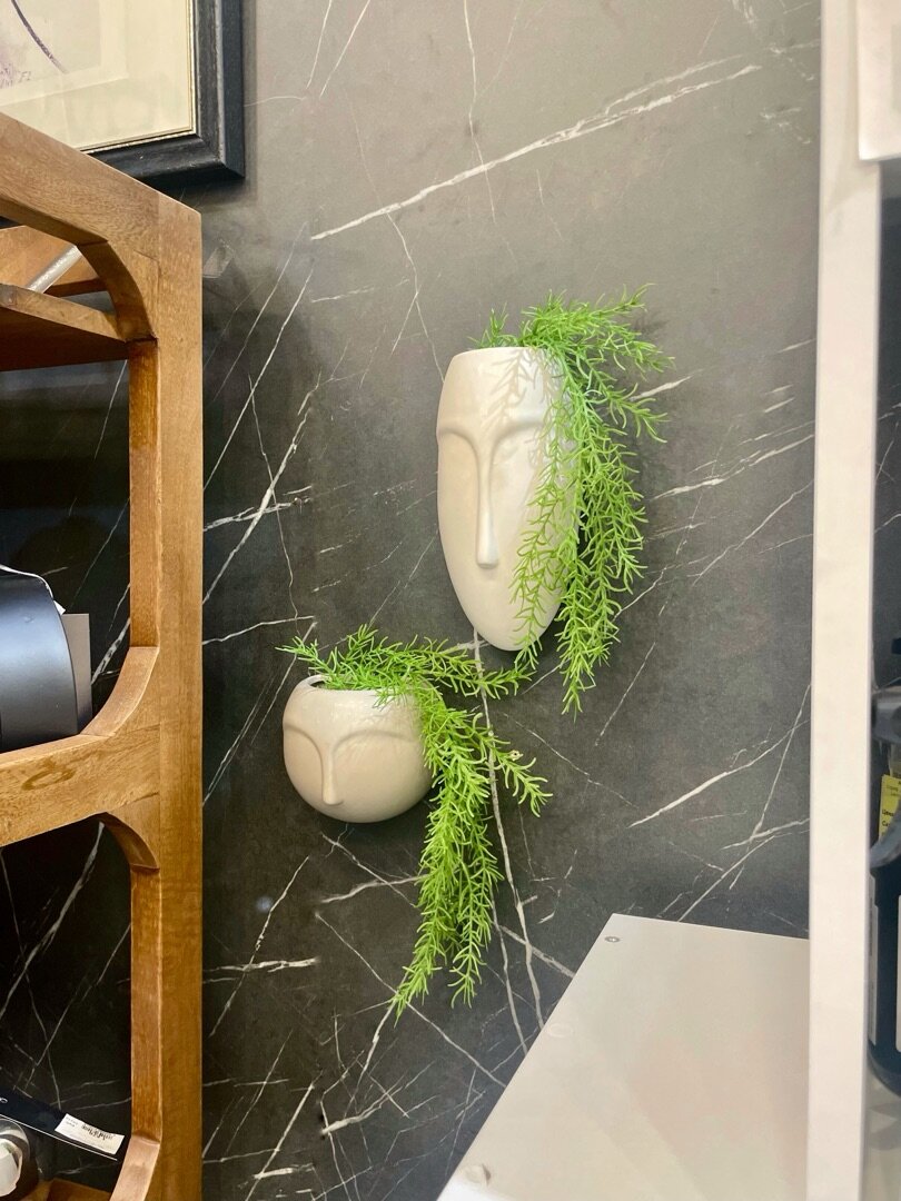 Кашпо настенное Лицо Casaentera CE12-9949457 белый 100х60х200h