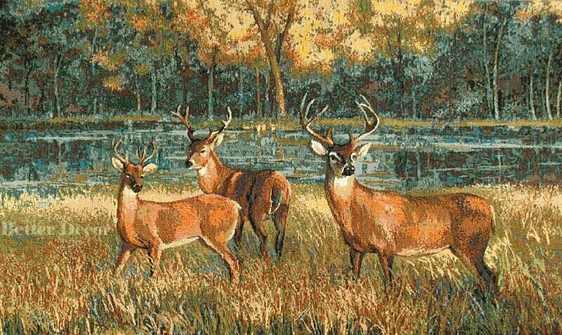 Гобелен на стене олень рядом