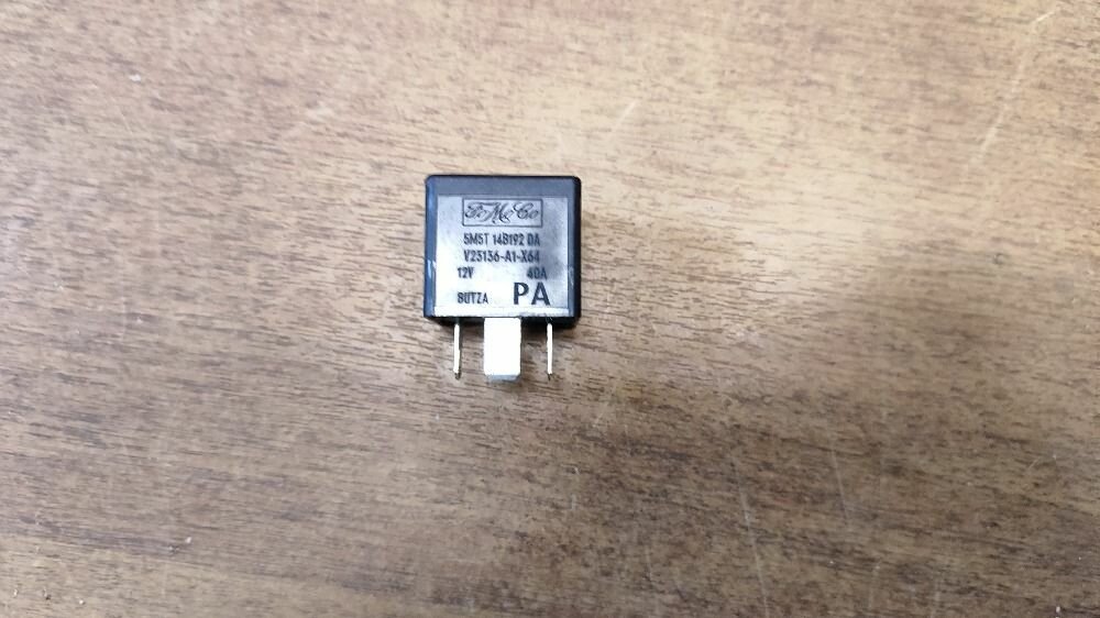Реле Ford Focus II 5M5T14B192DA