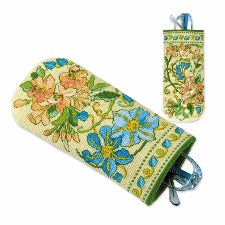 Набор для вышивания Riolis "Очечник. Модерн" 9x18 см, Узоры Голубые Цветы Цветы