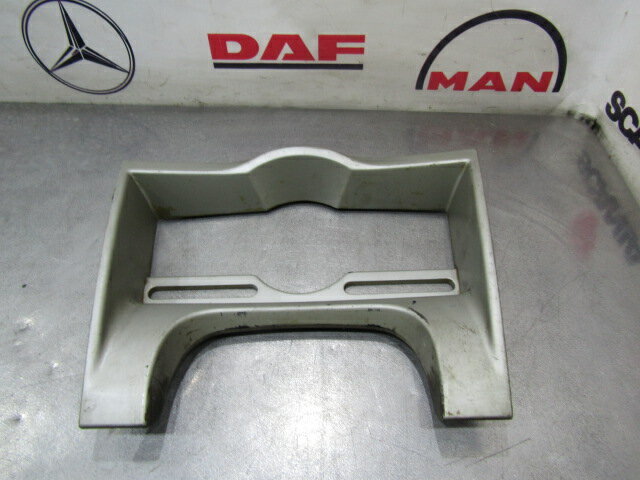 Накладка панели приборов Renault Premium