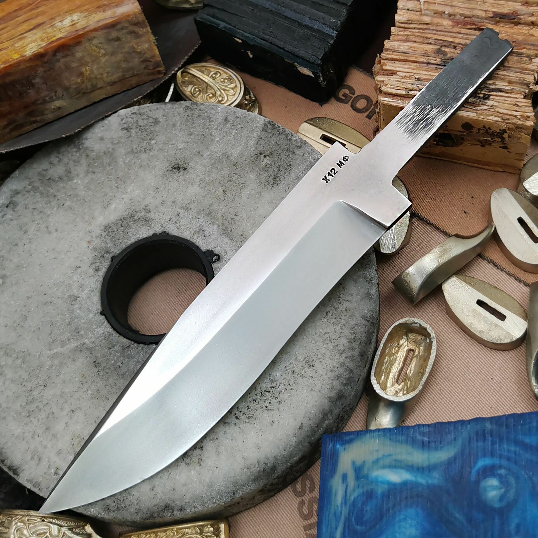 Клинок для ножа Енот из кованой стали Х12МФ