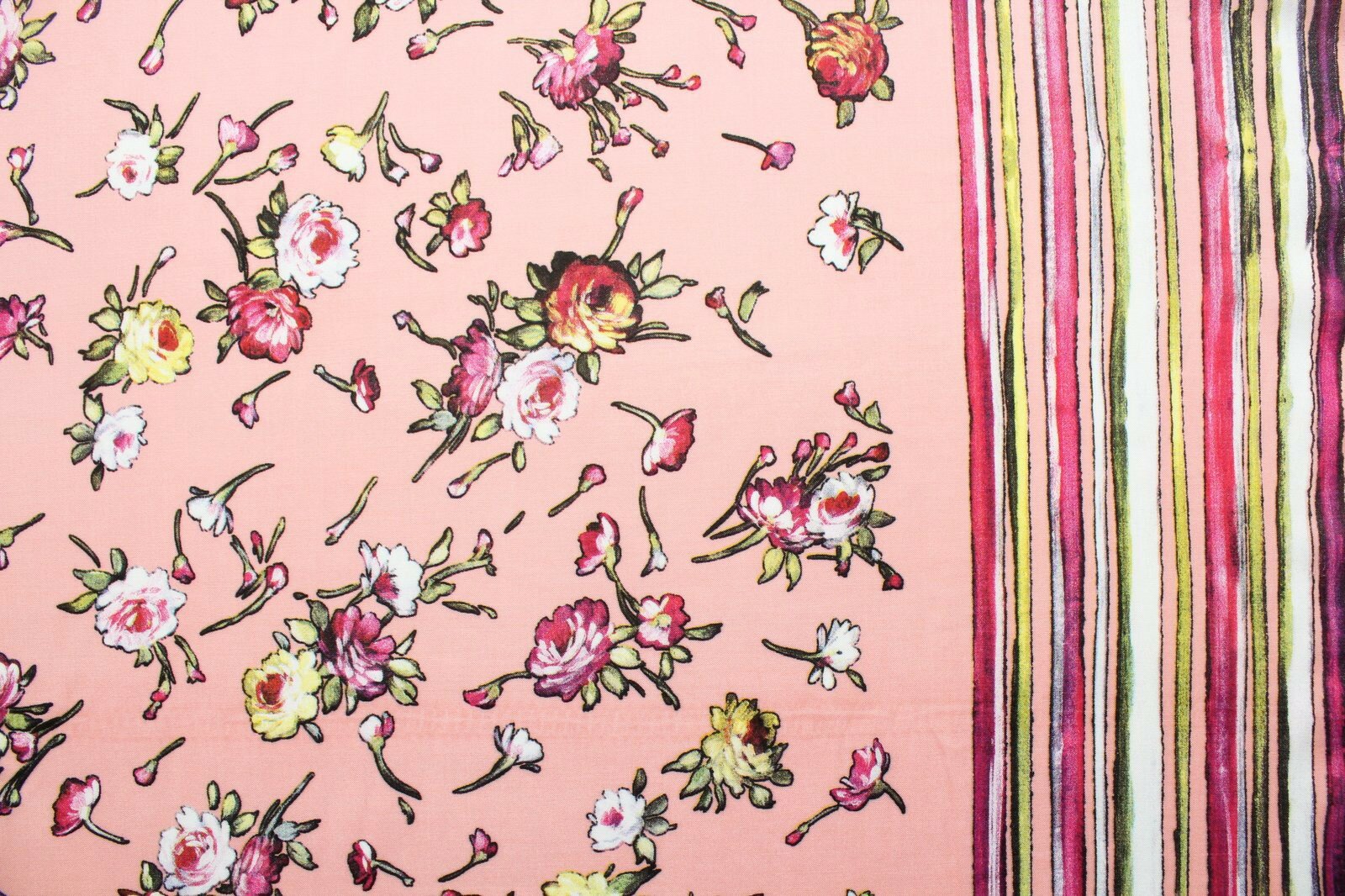 Ткань Вискоза плательная розовато-персиковая с каймой по обеим кромкам, ш144см, 0,5 м