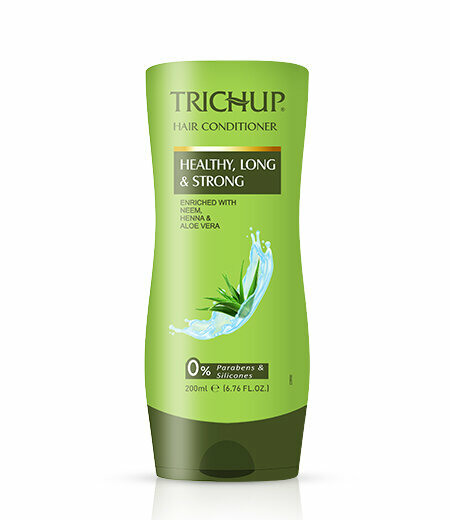 Trichup Hair Conditioner HEALTHY, LONG & STRONG, Vasu (Тричуп Кондиционер здоровые длинные И сильные, Обогащен Нимом, Хной и Алоэ (алое) Вера, Васу), зеленая бутылка 200 мл.