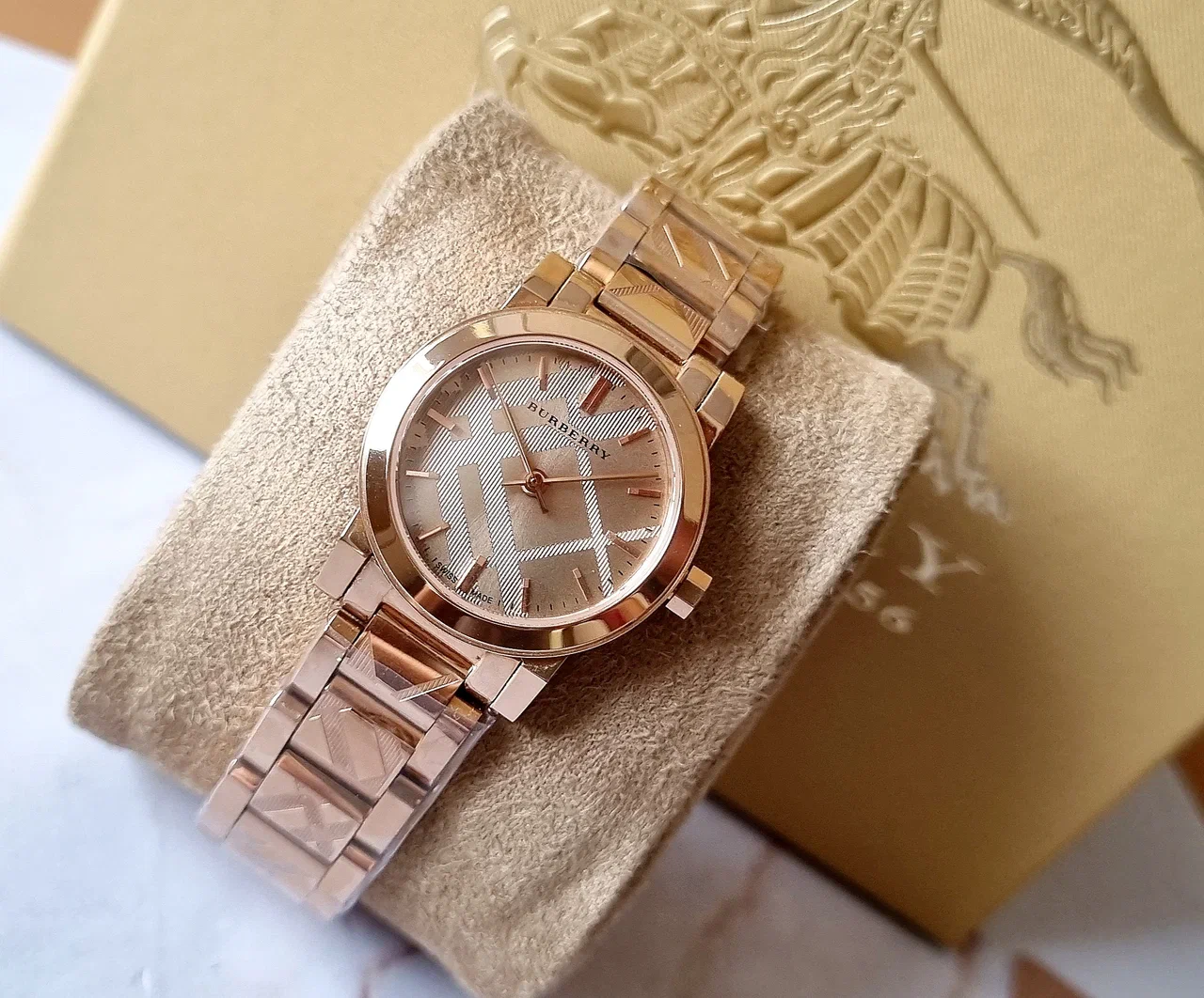 Наручные часы