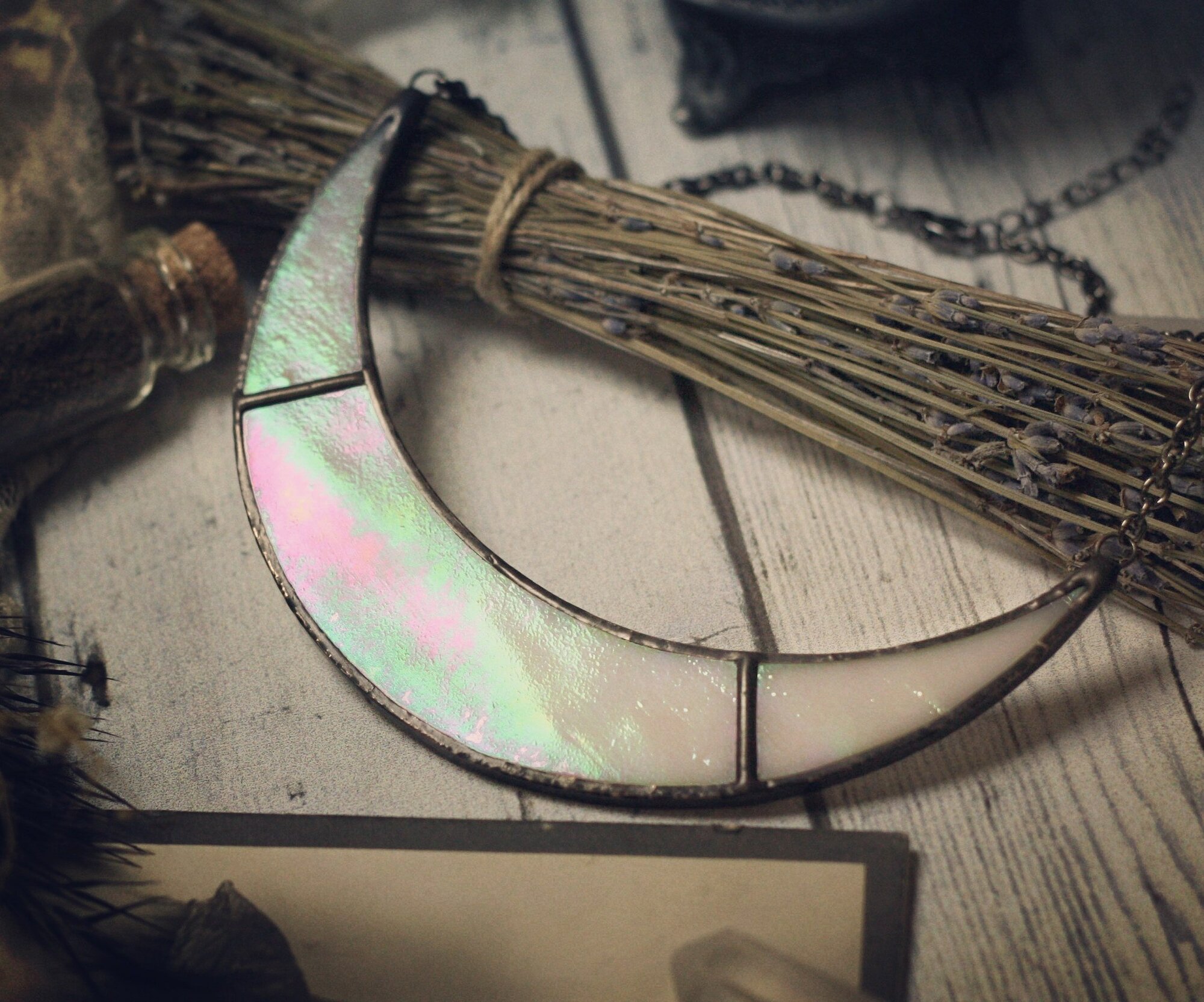 Колье, стекло