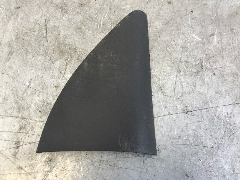 Уголок двери Chery M11 DB SQR481F 2010 перед. прав. (б/у) M118202061