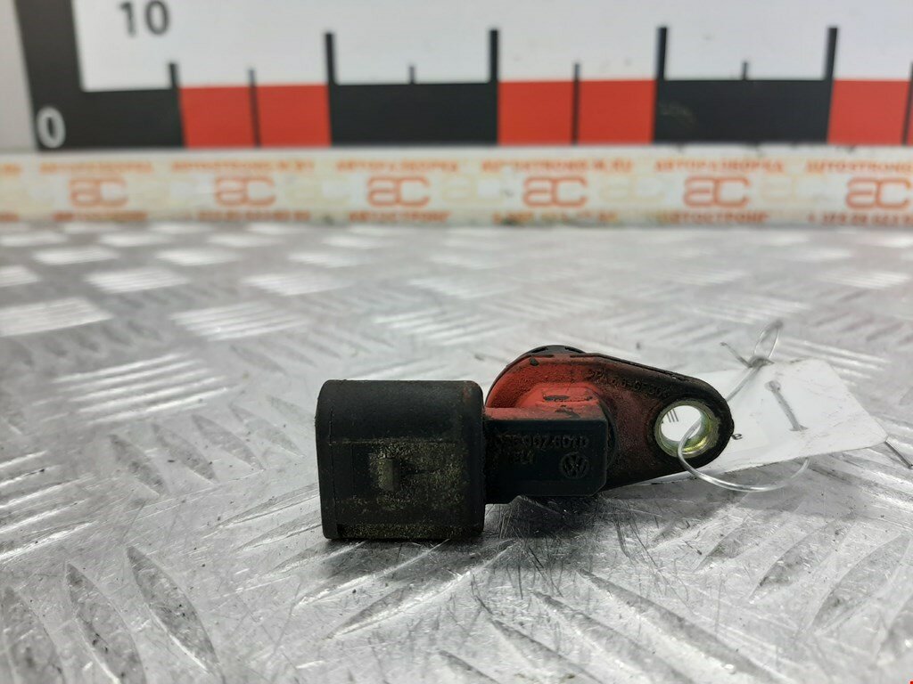 Датчик распредвала Volkswagen Bora(Jetta) 036907601E арт. 755586