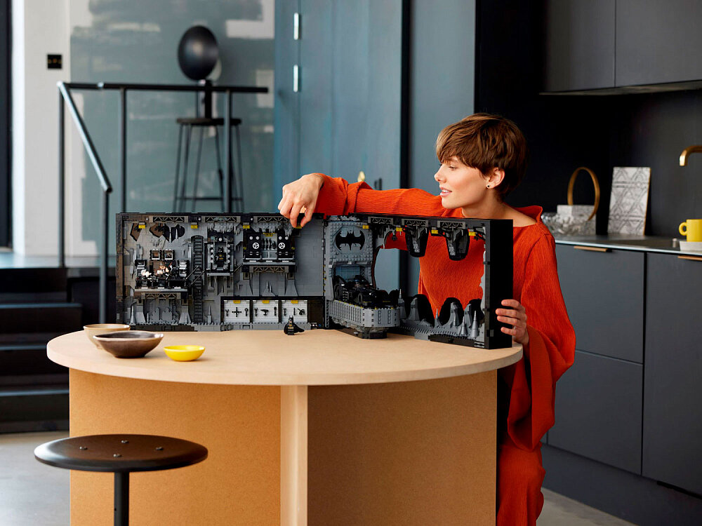 Конструктор LEGO 76252 Пещера Бетмена
