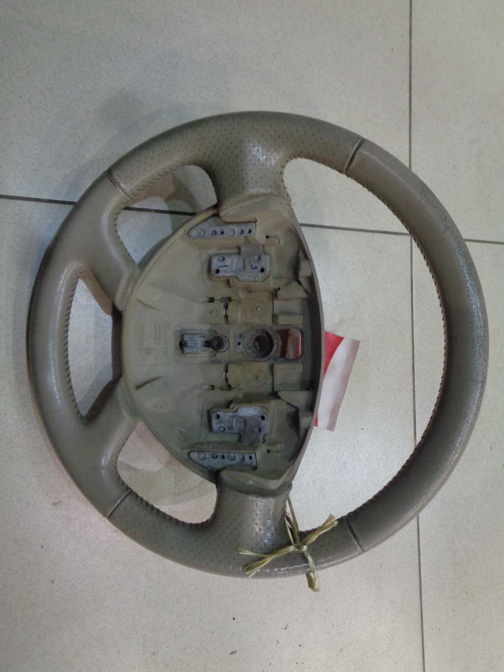 Рулевое колесо от Renault Laguna 2 2001-2008