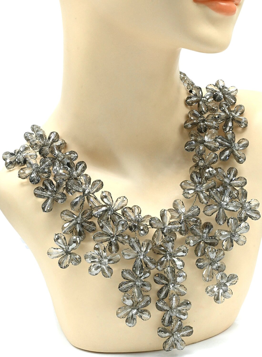 Колье, циркон