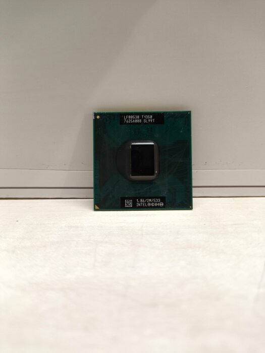 Процессор Intel Core Solo T1350 SL99T mPGA478MT 1.86 ГГц