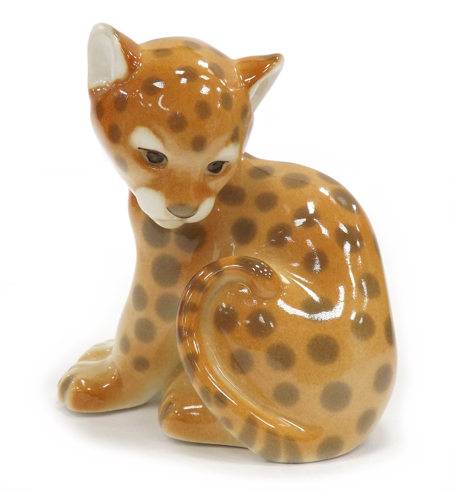 Статуэтка ИФЗ Маленький леопард, ручная роспись, фарфор 82.01060.00.1