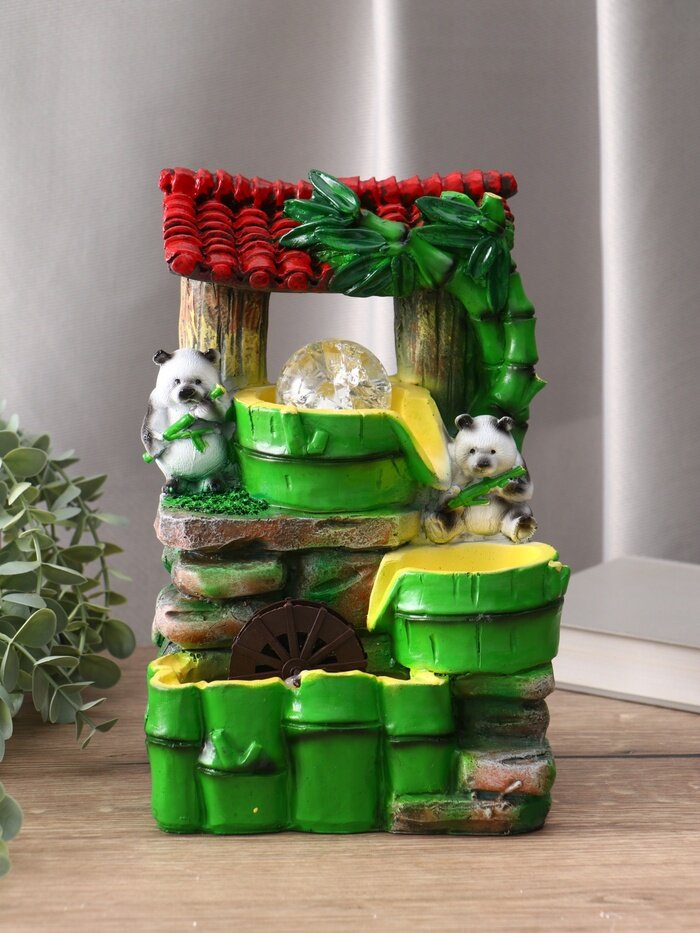 Фонтан "Панды под крышей" 25,5х17х14 см (с подсветкой) 10903242