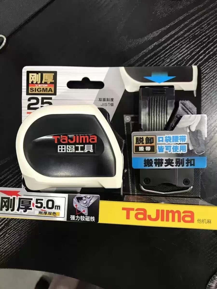 Измерительная магнитная рулетка Tajima Sigma с ремешком.