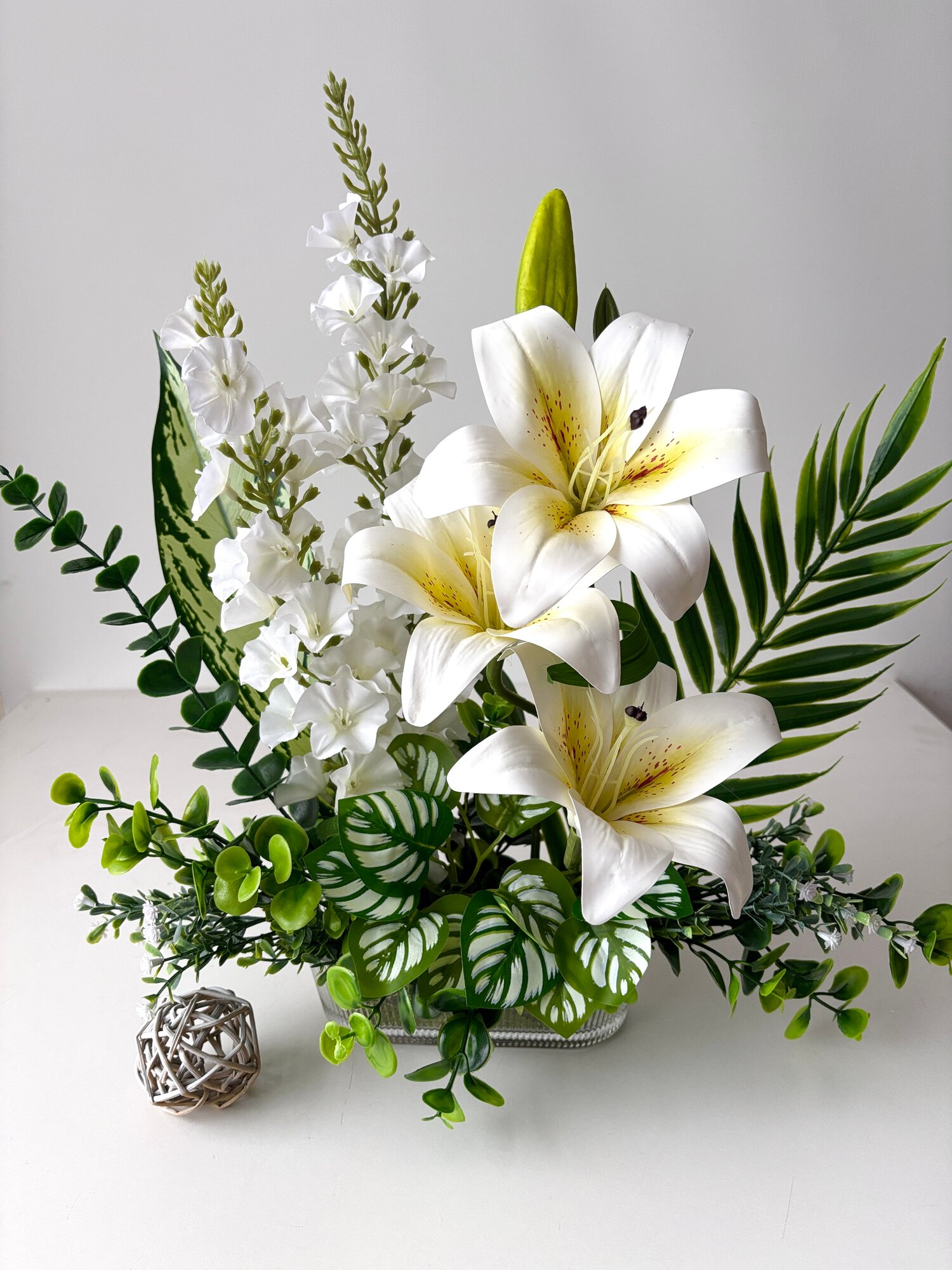 Искусственные цветы- лилия, орхидея, дельфиниум, папоротник в кашпо от ФлораВи