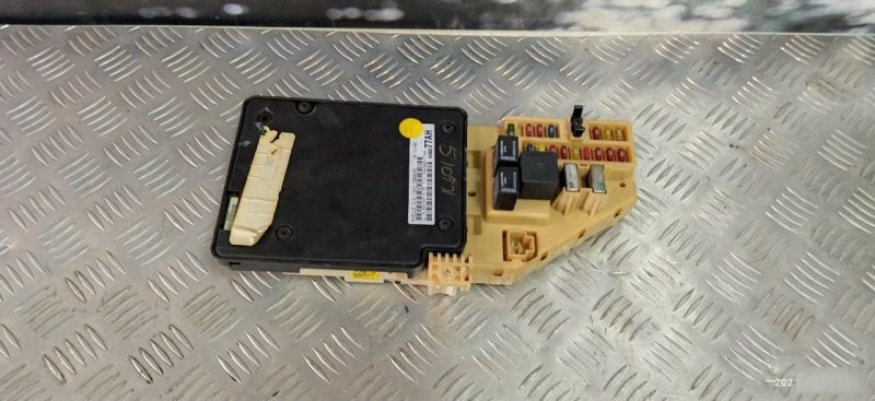 Блок предохранителей Chrysler Sebring (2.7) Б/У с пробегом Арт. 04606377AH