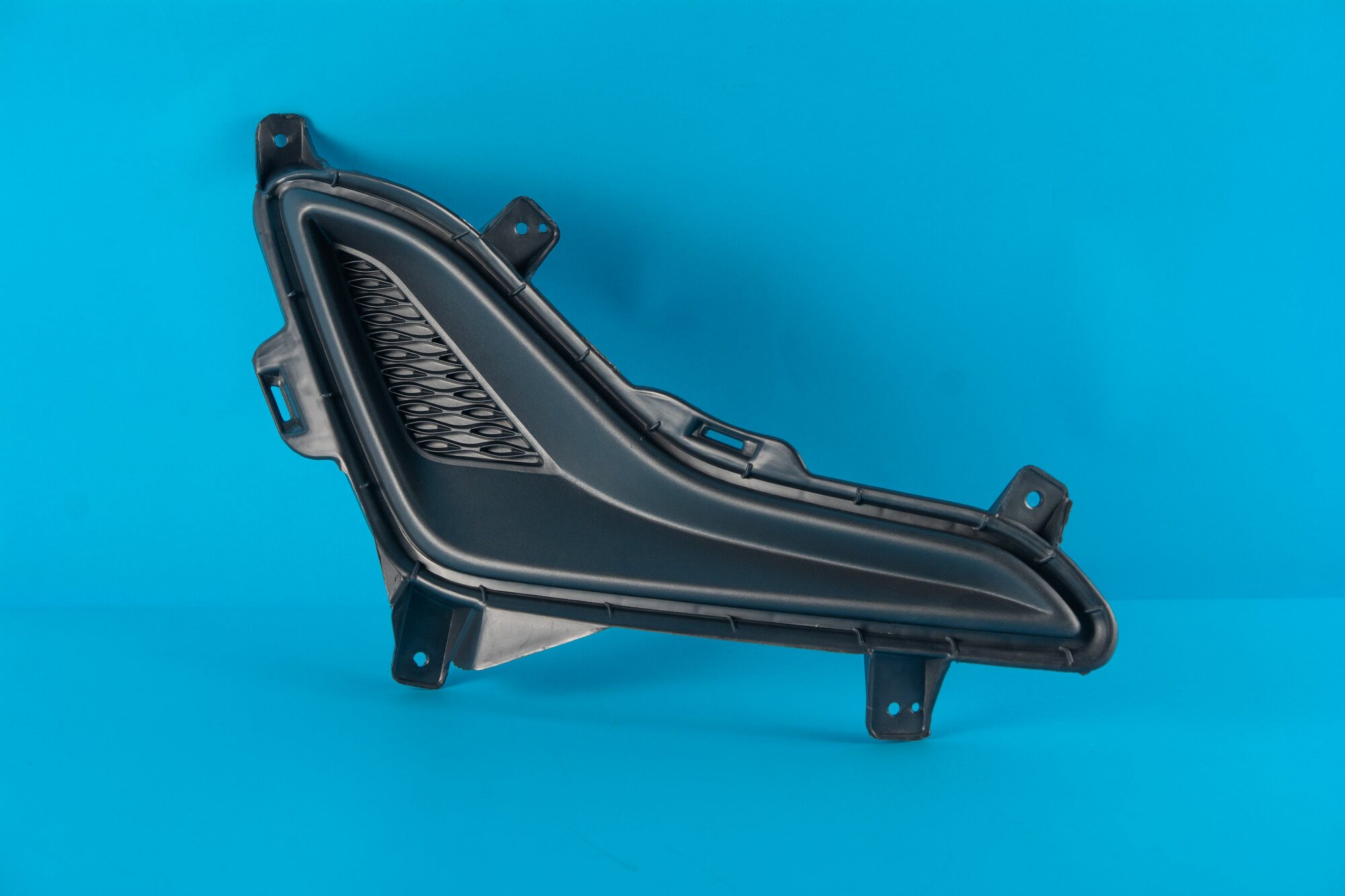 Заглушка птф рамка противотуманной фары правая для автомобиля Kia Ceed 2018 86524J7000 Киа Сид Jorden JH03CED18004R