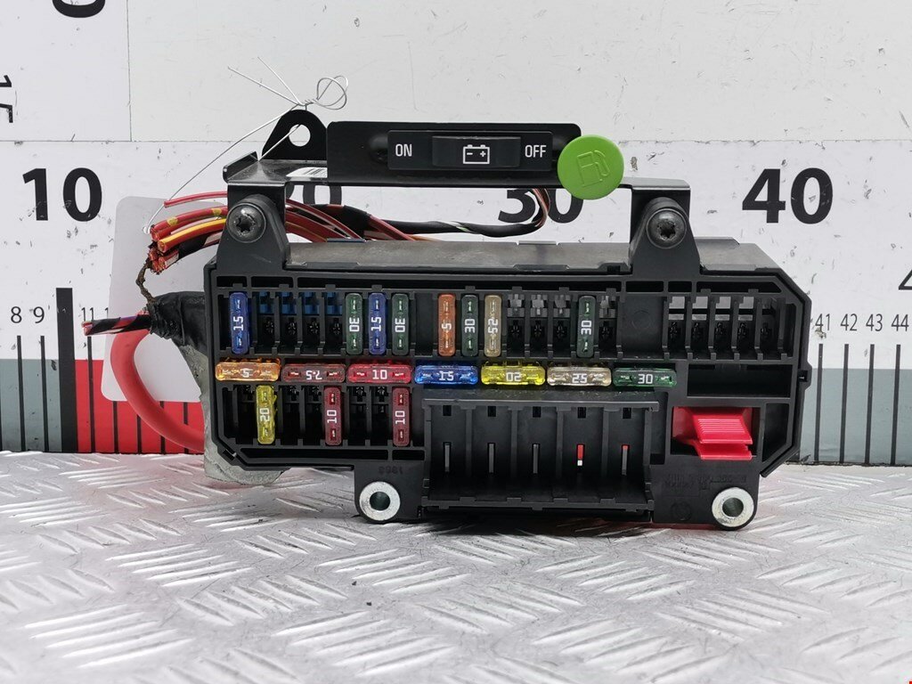 Блок предохранителей BMW 7-Series (E65/E66) 61136900583 арт. 1905185