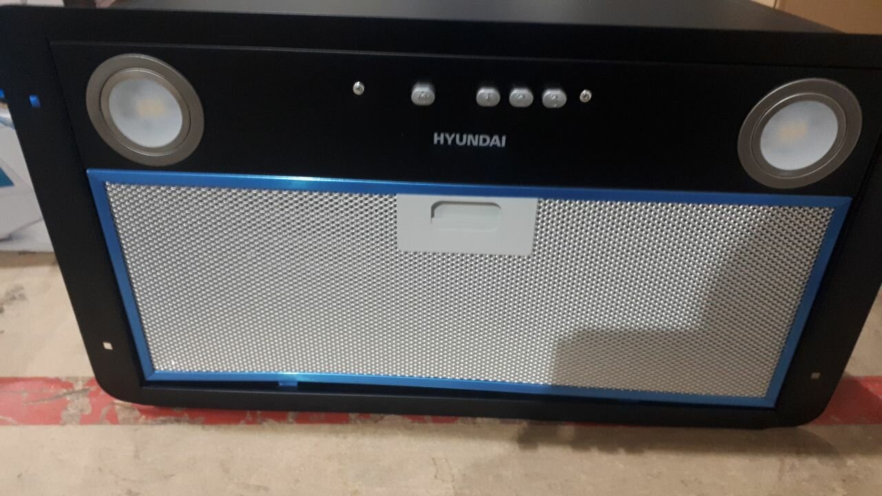 Вытяжка Hyundai HBB 6035 BK