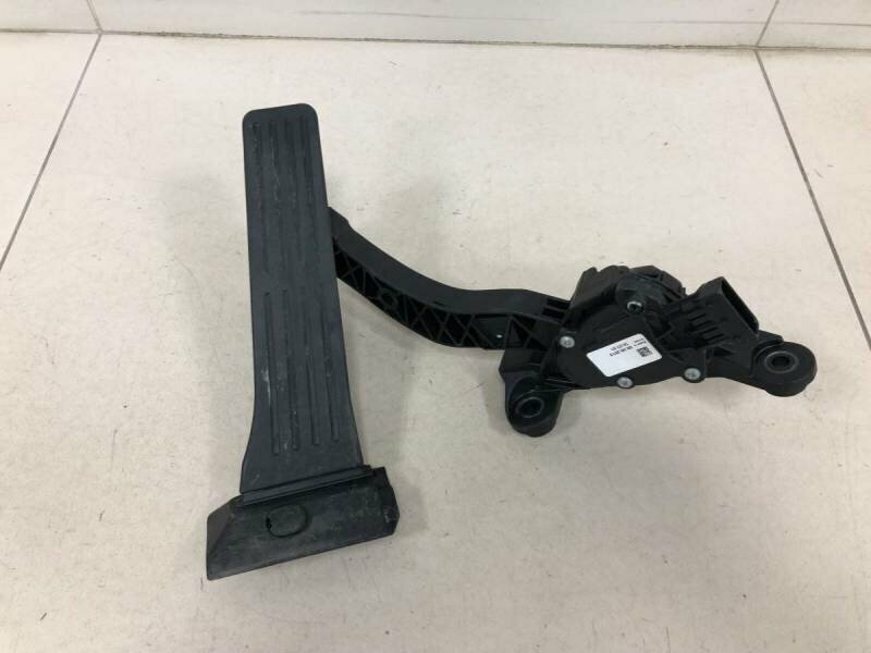 Педаль газа Kia Ceed JD 2012-2018 кат.номер: 32700A6100