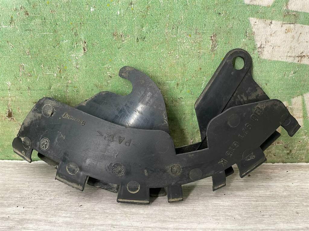 Кожух VW Golf 4 Bora 97-05