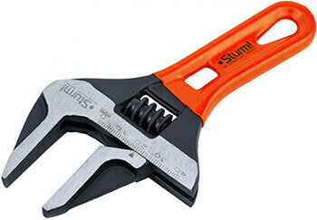 Ключ разводной Sturm! 1045-28-155 Длина - 400 мм Ширина раскрытия губок - 40 мм Вес - 0,4 кг