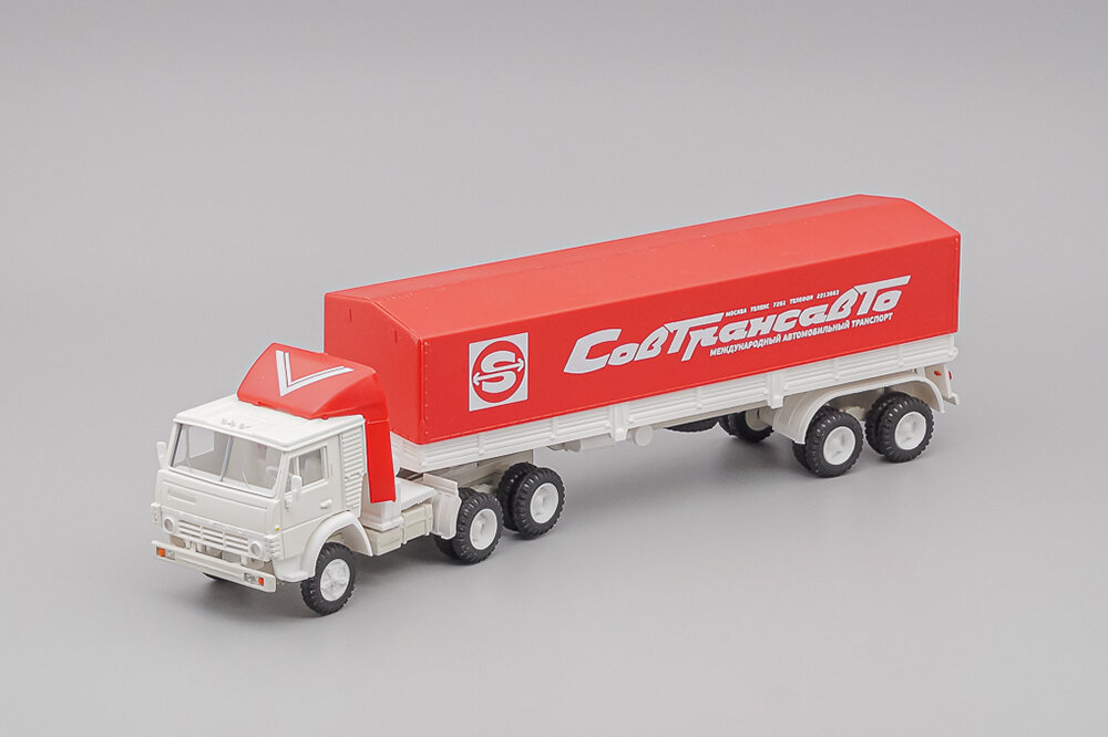 Модель коллекционная элекон Камский 5410 с полуприцепом и тентом, белый/красный обтекатель/красный тент "совтрансавто"