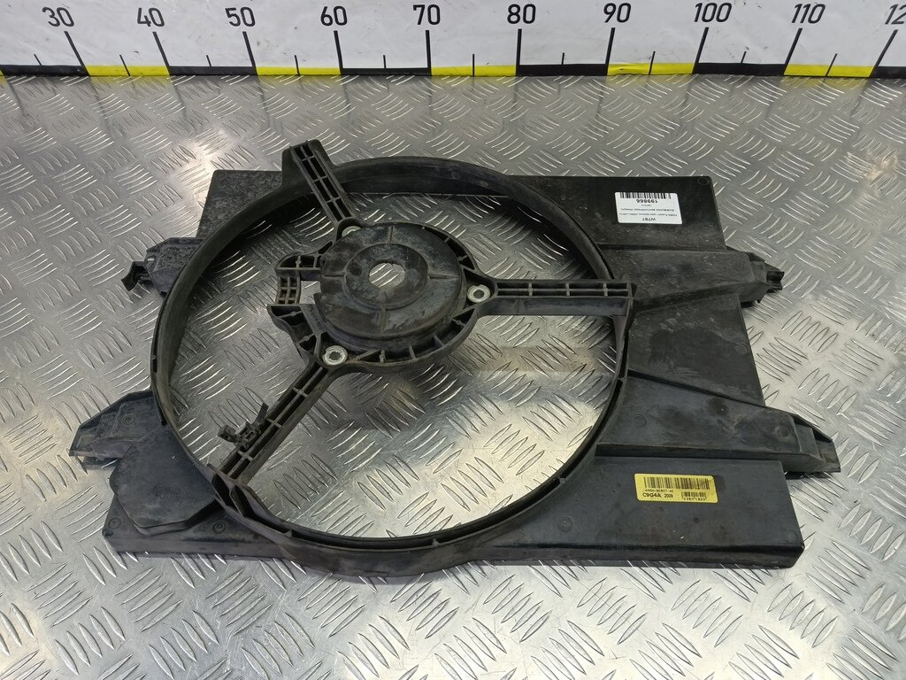 Диффузор вентилятора (Кожух) Б/У для FORD Fusion I рестайлинг (2005—2012) 1347513