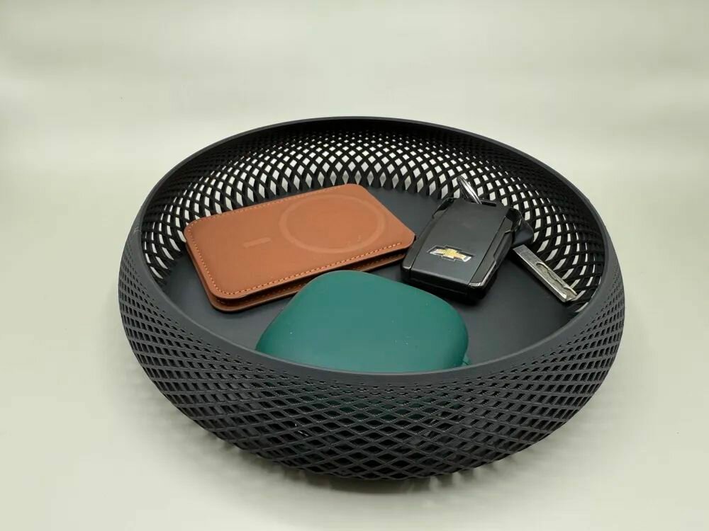 Органайзер-лоток / Catchall tray 3D-печать Дизайнерская корзина-миска сетка Lattice Voronoi чёрная