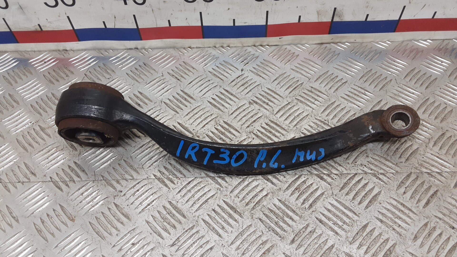 Рычаг передний нижний левый BMW X1 E84