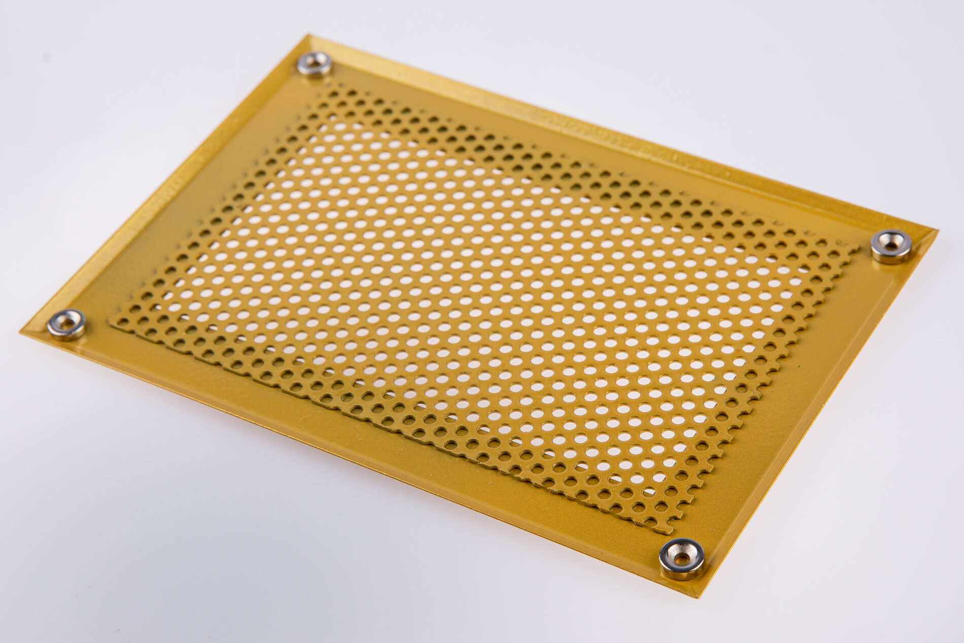 Решетка вентиляционная 190х140мм металлическая на магнитах, кружок, золото