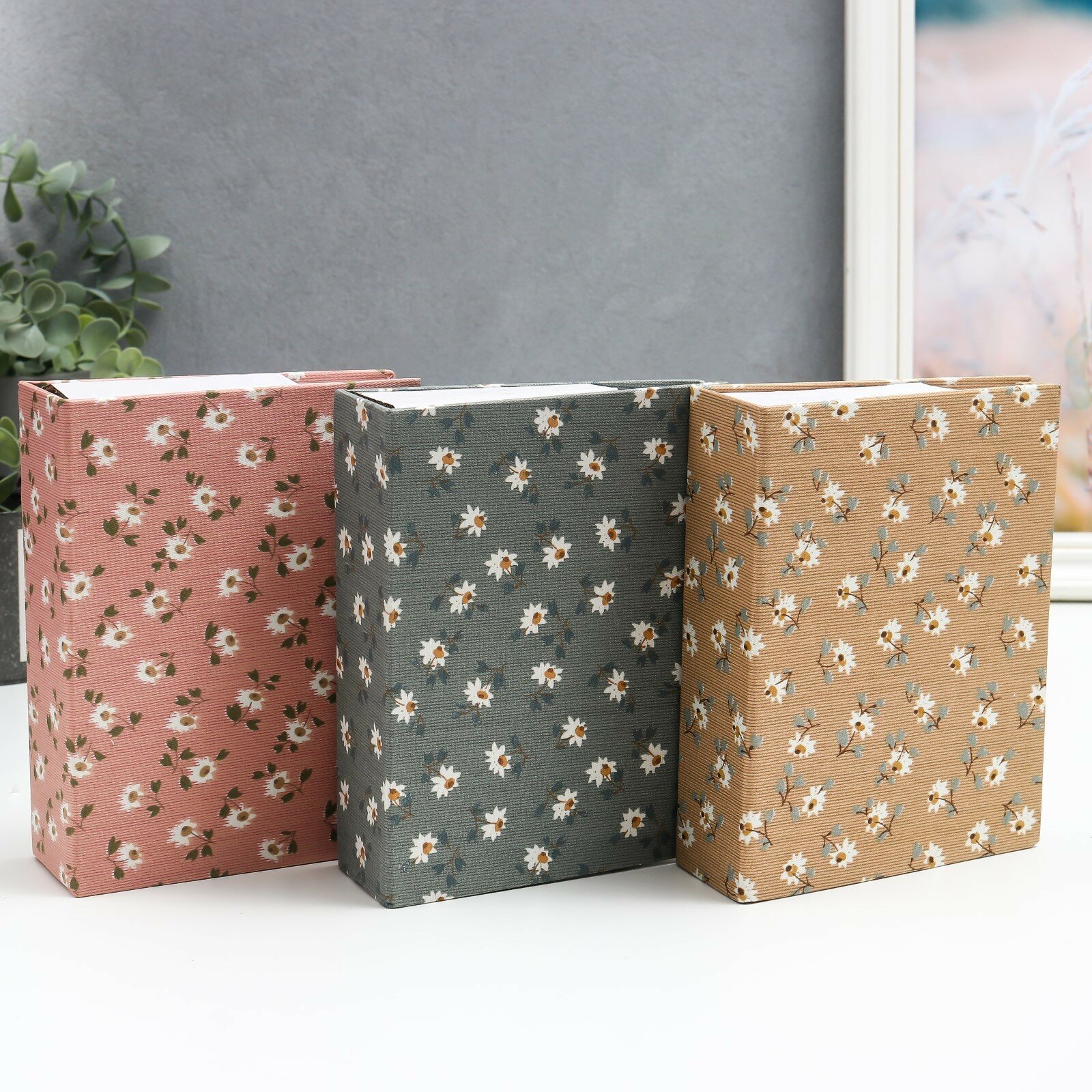 Фотоальбом для фотографий на 100 фото 10×15 см "Ромашки" размер 16.5×12.5×5 см, Микс