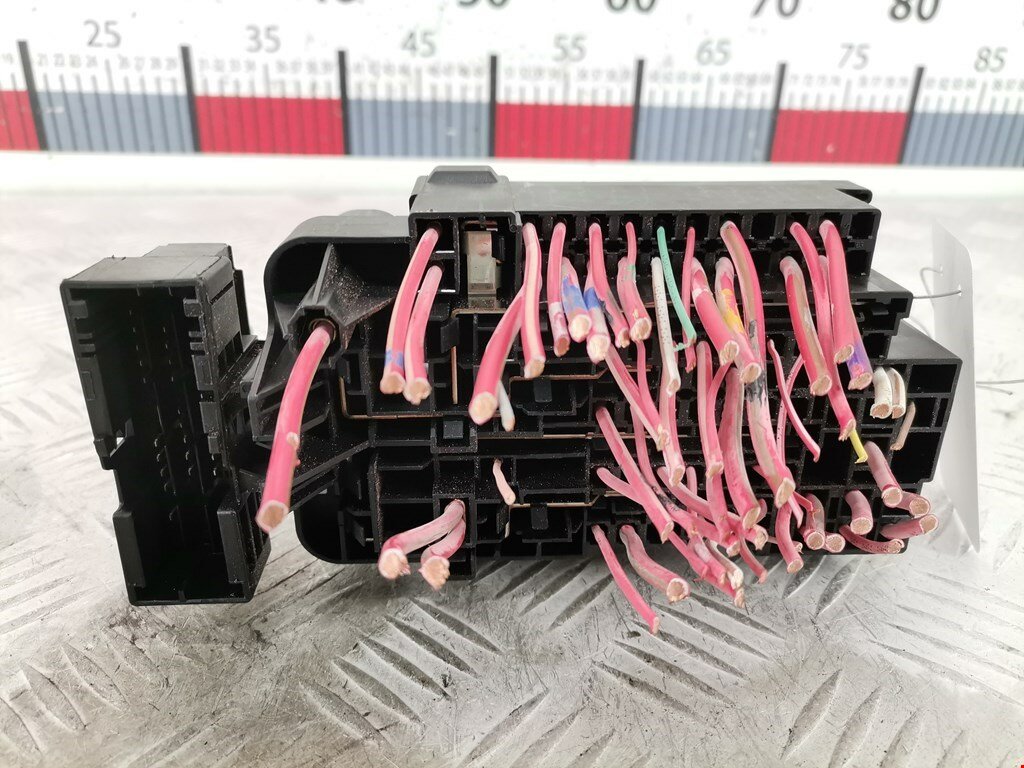 Блок предохранителей Renault Scenic 3 252360003R арт. 1759688