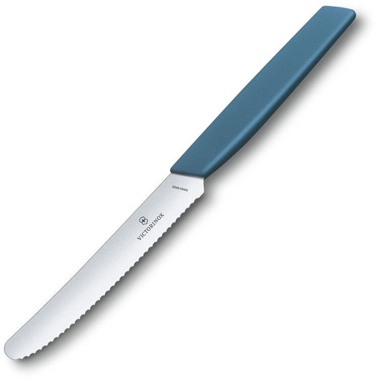Нож кухонный Victorinox Swiss Modern (6.9006.11W2) стальной столовый для томатов лезвие 110мм серрейторная заточка синий